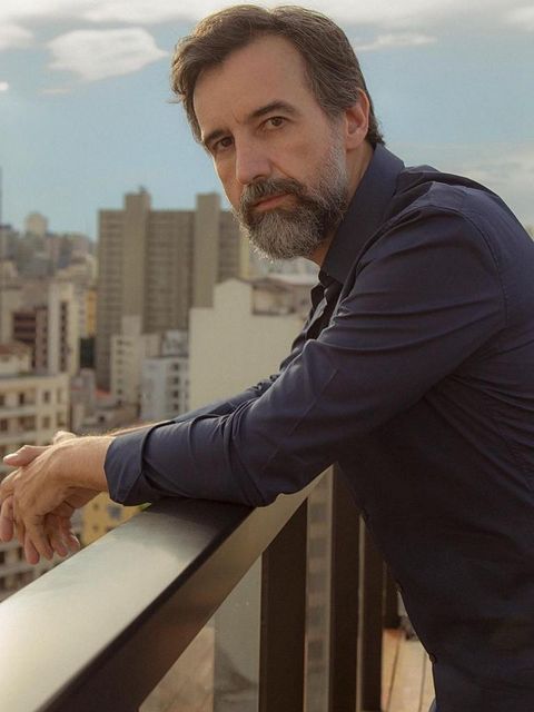 Saiba tudo sobre Charles Fricks em 2025