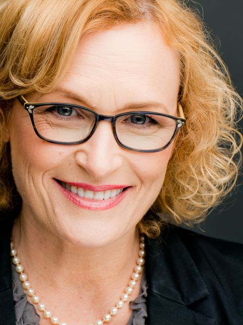 [Elizabeth Dennehy] Biografia, Altura, Idade, Aniversário e Signo