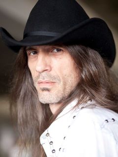 [Chris Barnes] Altura, Idade Atual, Aniversário e Signo