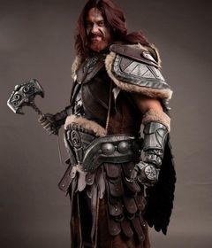 [Conan Stevens] Altura, Idade Atual, Aniversário e Signo