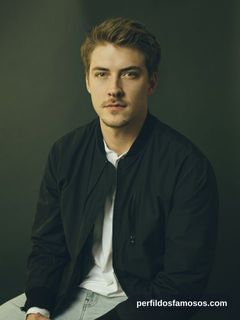 [Michael Seitz] Biografia, Altura, Idade, Aniversário e Signo