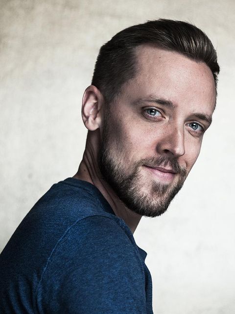 [J. Adam Brown] Biografia, Altura, Idade, Aniversário e Signo