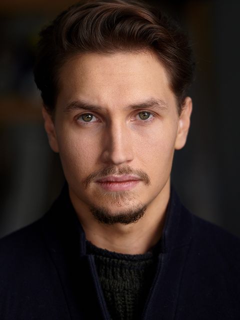 [James Raynard] Biografia, Altura, Idade, Aniversário e Signo