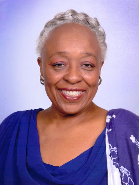 [Louisa Abernathy] Biografia, Altura, Idade, Aniversário e Signo