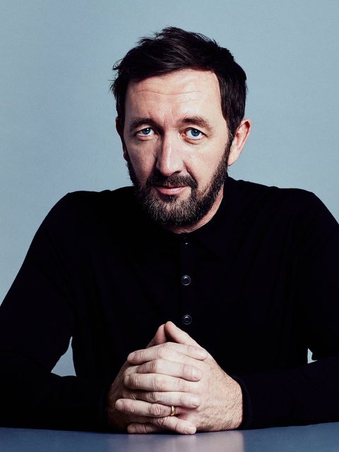 [Ralph Ineson] Biografia, Altura, Idade, Aniversário e Signo