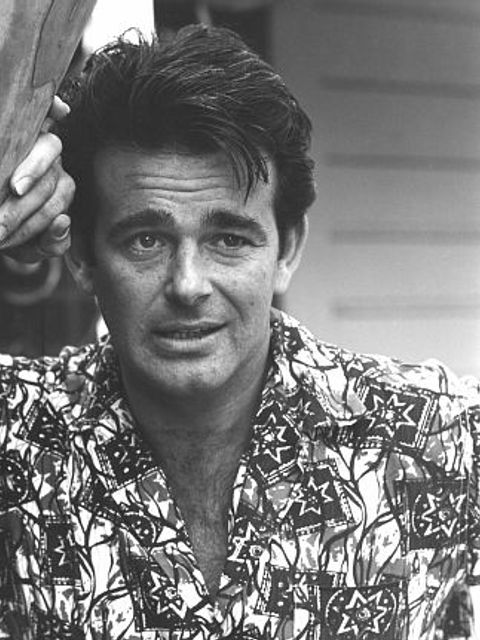 [Stuart Whitman] Biografia, Altura, Idade, Aniversário e Signo